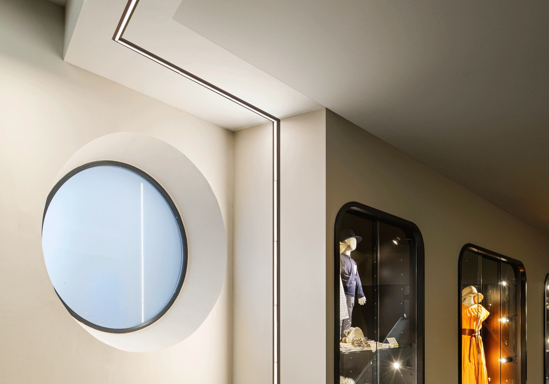 SLV 48 V-system - Rexel Belgium